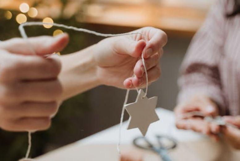 Delightful Christmas crafts for family bonding and festive joy ...